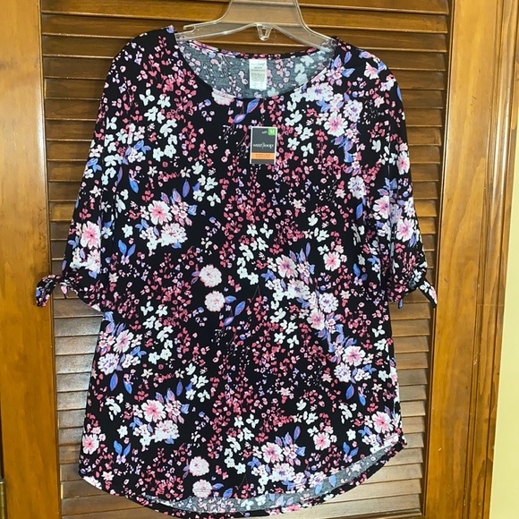west loop | Tops | New Floral Tunic | Poshmark